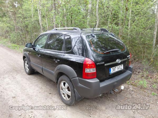 Черный Хендай Туксон 2006 в Таллин, объемом двигателя 2.00 л и пробегом 211 тыс. км за 2400 €, фото 3 на AUTOMOTO.COM.LV