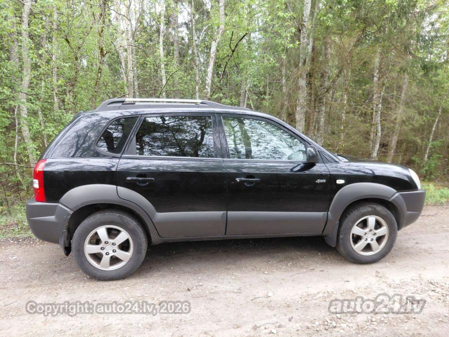 Черный Хендай Туксон 2006 в Таллин, объемом двигателя 2.00 л и пробегом 211 тыс. км за 2400 €, фото 6 на AUTOMOTO.COM.LV
