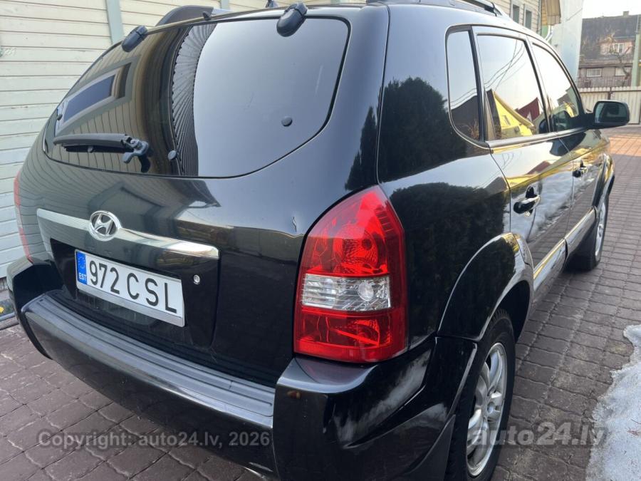 Melns Hyundai Tucson 2008 Tallina, ar dzinēja tilpumu 2.00 L un nobraukumu 216 tūkst. km par 2900 €, foto 7 vietnē AUTOMOTO.COM.LV