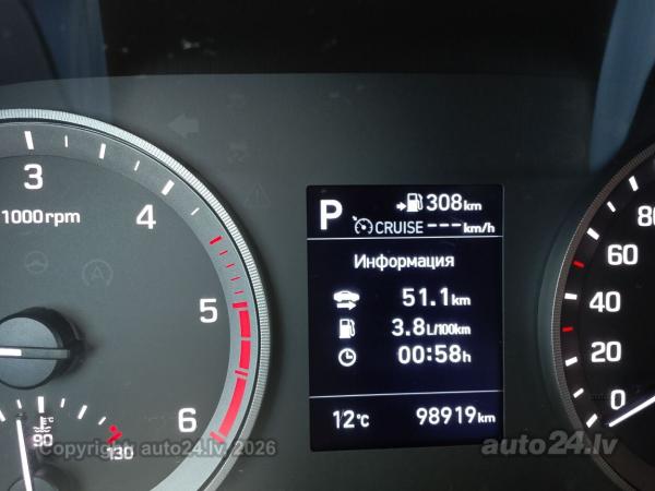 Black Hyundai Tucson 2019 in Tallinn, with an engine capacity of 1.60 L and mileage of 100 thousand km for 14700 €, photo 9 on AUTOMOTO.COM.LV
