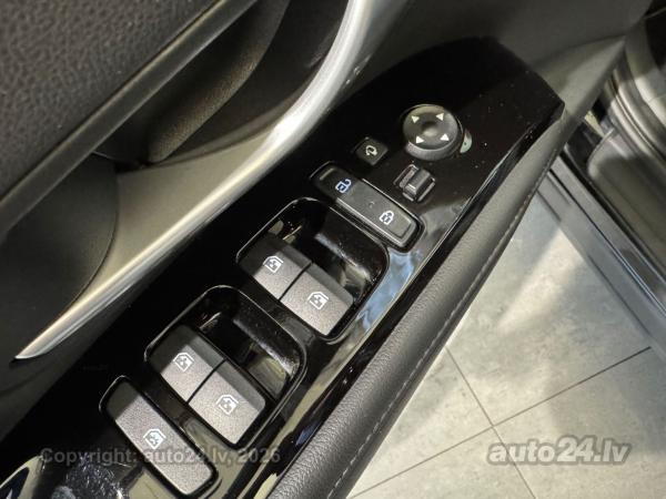 Black Hyundai Tucson 2022 in Tallinn, with an engine capacity of 1.60 L and mileage of 67 thousand km for 23900 €, photo 10 on AUTOMOTO.COM.LV