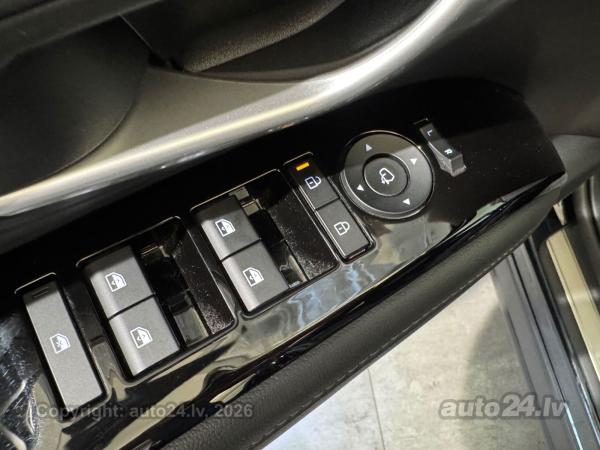 Black Hyundai Tucson 2024 in Tallinn, with an engine capacity of 1.60 L and mileage of 46 thousand km for 34900 €, photo 9 on AUTOMOTO.COM.LV