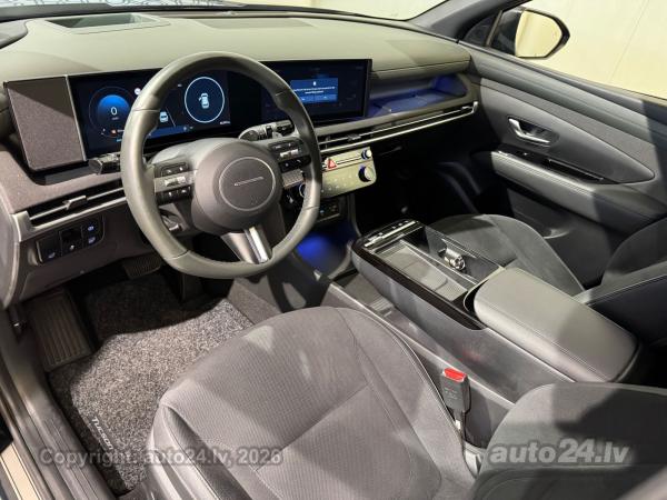 Black Hyundai Tucson 2024 in Tallinn, with an engine capacity of 1.60 L and mileage of 46 thousand km for 34900 €, photo 10 on AUTOMOTO.COM.LV