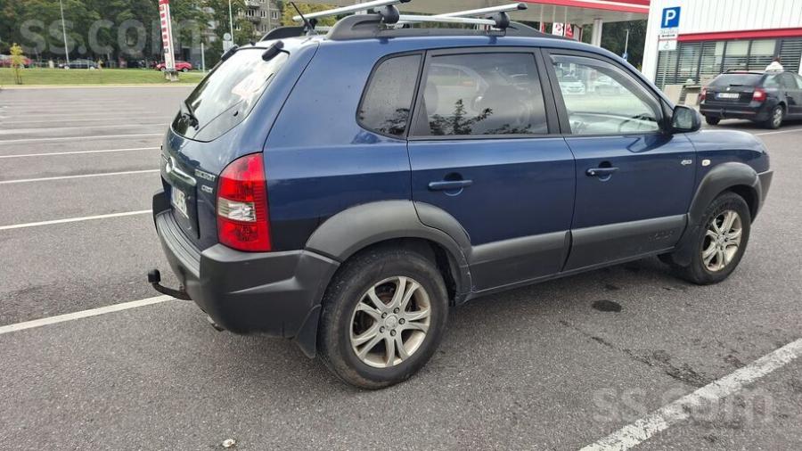 Zils Hyundai Tucson 2005 Rīga, ar dzinēja tilpumu 2.00 L un nobraukumu 253 tūkst. km par 2099 €, foto 6 vietnē AUTOMOTO.COM.LV