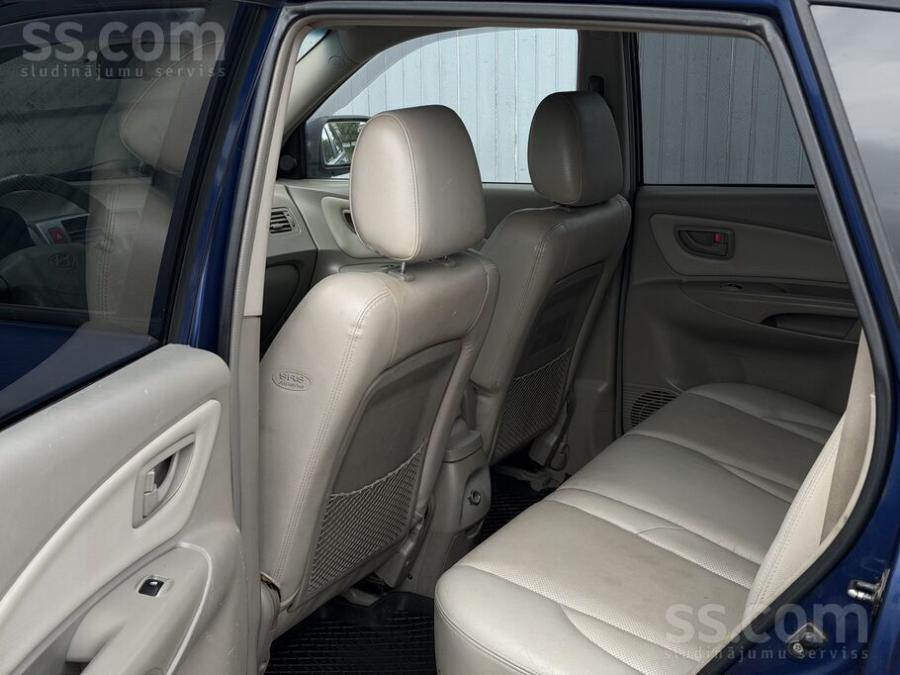Zils Hyundai Tucson 2005 Rīga, ar dzinēja tilpumu 2.00 L un nobraukumu 254 tūkst. km par 2580 €, foto 10 vietnē AUTOMOTO.COM.LV