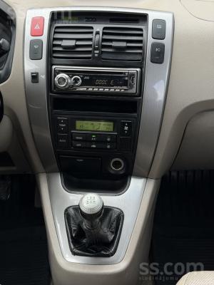 Zils Hyundai Tucson 2005 Rīga, ar dzinēja tilpumu 2.00 L un nobraukumu 254 tūkst. km par 2580 €, foto 13 vietnē AUTOMOTO.COM.LV