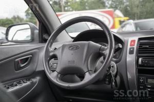 Zils Hyundai Tucson 2006 Rīga, ar dzinēja tilpumu 2.00 L un nobraukumu 176 tūkst. km par 2590 €, foto 10 vietnē AUTOMOTO.COM.LV