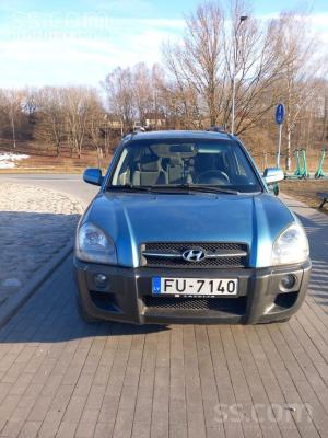 Blue Hyundai Tucson 2006 in Rezekne, with an engine capacity of 2.00 L and mileage of 355 thousand km for 3200 €, photo 3 on AUTOMOTO.COM.LV
