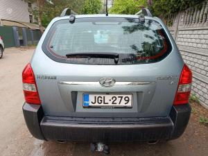 Blue Hyundai Tucson 2006 in Marijampole, with an engine capacity of 2.66 L and mileage of 280 thousand km for 2500 €, photo 4 on AUTOMOTO.COM.LV