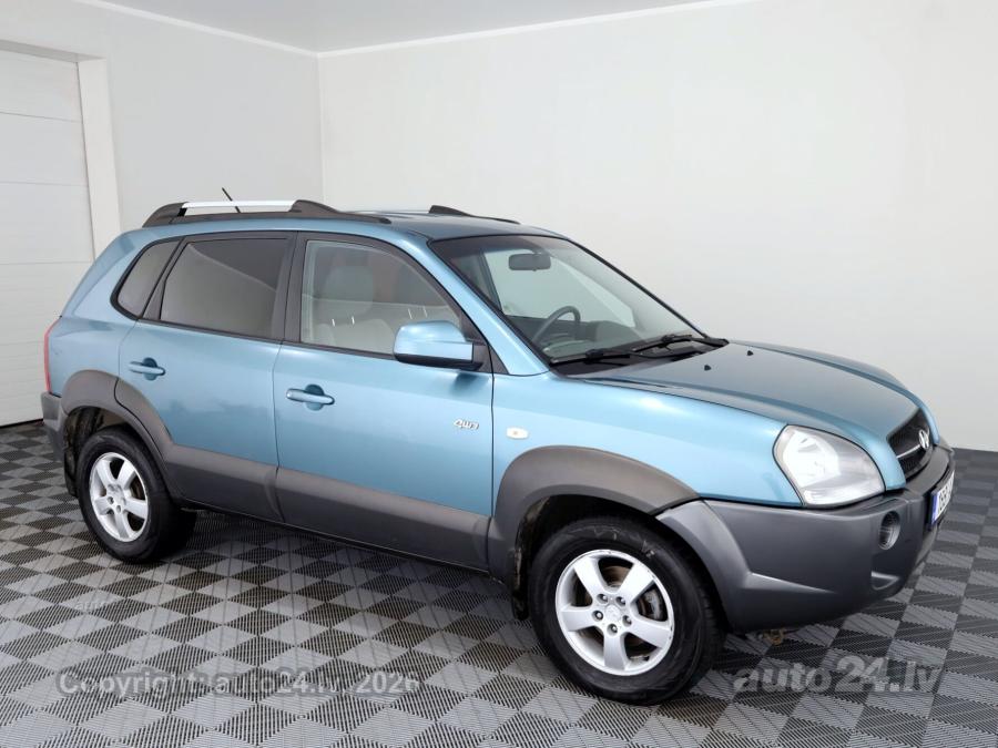 Zils Hyundai Tucson 2006 Tallina, ar dzinēja tilpumu 2.00 L un nobraukumu 343 tūkst. km par 1299 €, foto 1 vietnē AUTOMOTO.COM.LV