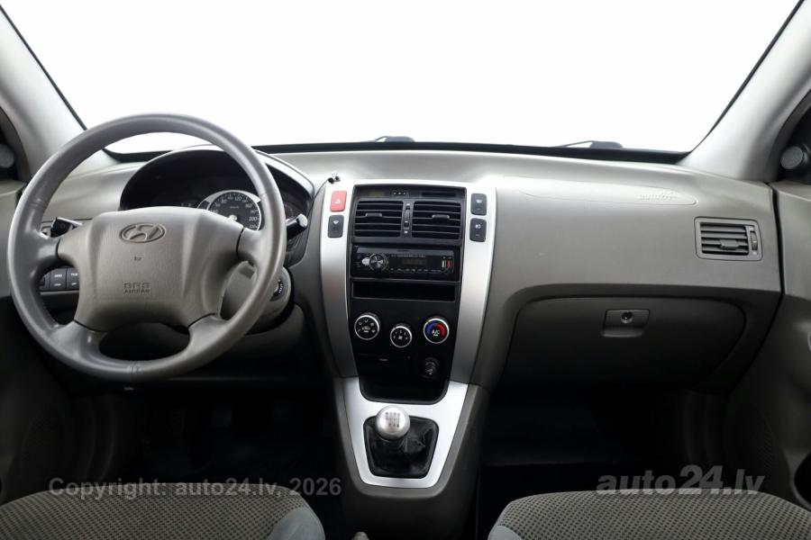 Zils Hyundai Tucson 2006 Tallina, ar dzinēja tilpumu 2.00 L un nobraukumu 343 tūkst. km par 1299 €, foto 6 vietnē AUTOMOTO.COM.LV