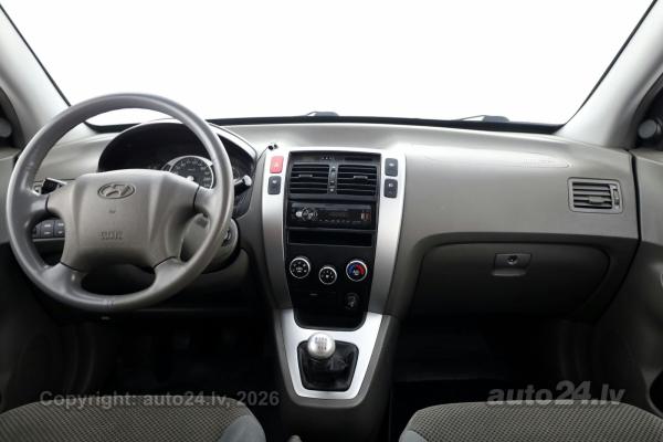 Zils Hyundai Tucson 2006 Tallina, ar dzinēja tilpumu 2.00 L un nobraukumu 343 tūkst. km par 1299 €, foto 6 vietnē AUTOMOTO.COM.LV