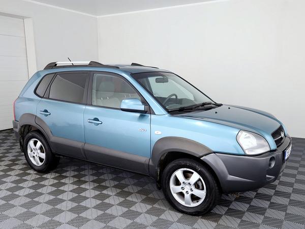 Hyundai Tucson 2006 Tallina vietnē Zils Hyundai Tucson 2006 Tallina, ar dzinēja tilpumu 2.00 L un nobraukumu 343 tūkst. km par 1299 €, foto 1 vietnē AUTOMOTO.COM.LV