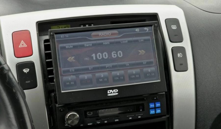 Zils Hyundai Tucson 2007 Rīga, ar dzinēja tilpumu 2.00 L un nobraukumu 246 tūkst. km par 3200 €, foto 8 vietnē AUTOMOTO.COM.LV