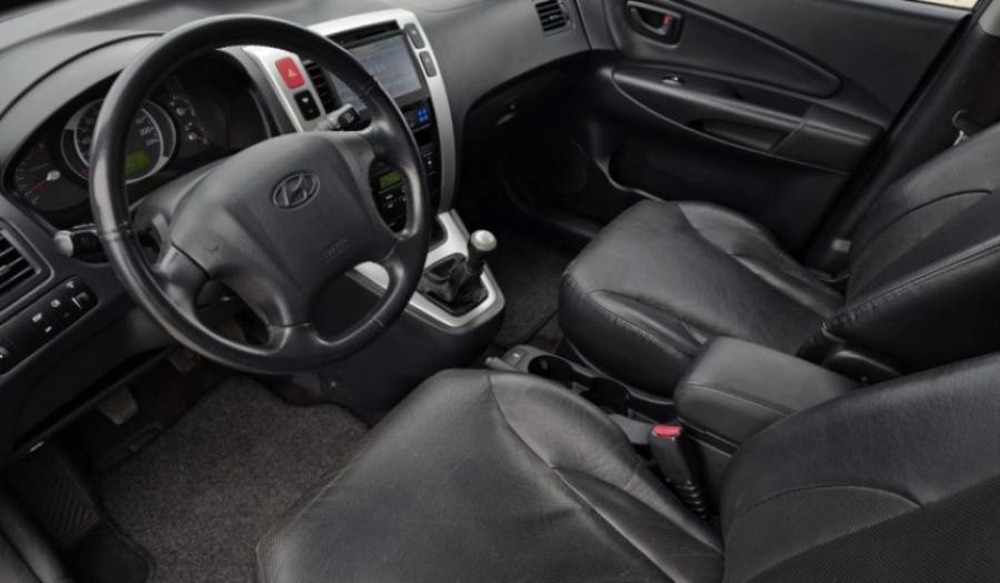 Zils Hyundai Tucson 2007 Rīga, ar dzinēja tilpumu 2.00 L un nobraukumu 246 tūkst. km par 3200 €, foto 17 vietnē AUTOMOTO.COM.LV