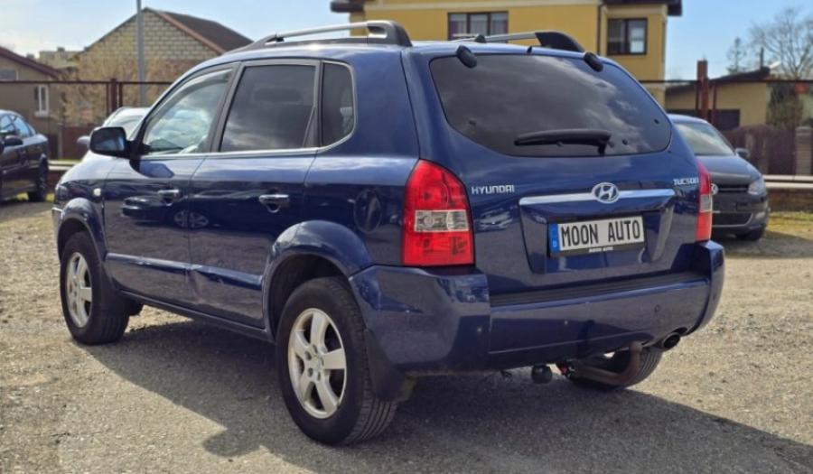 Zils Hyundai Tucson 2007 Rīga, ar dzinēja tilpumu 2.00 L un nobraukumu 246 tūkst. km par 3200 €, foto 20 vietnē AUTOMOTO.COM.LV
