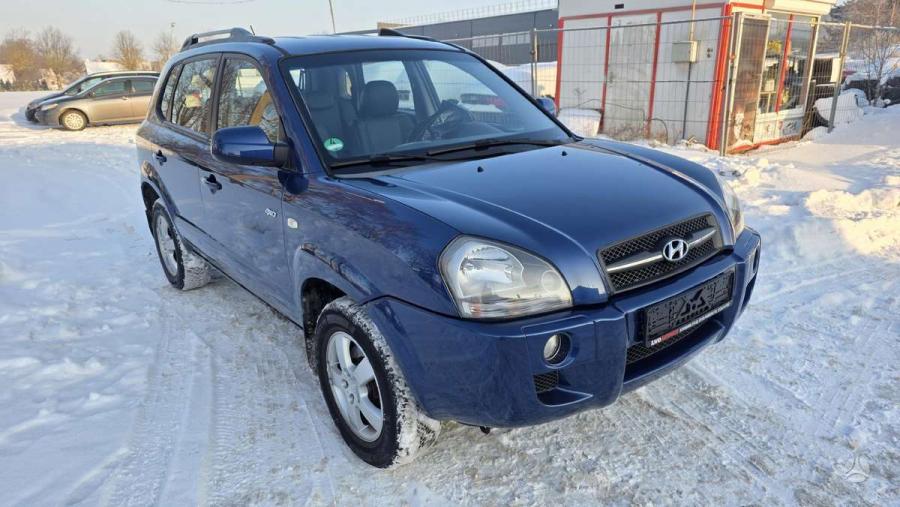 Zils Hyundai Tucson 2008 Šauļi, ar dzinēja tilpumu 1.99 L un nobraukumu 288 tūkst. km par 3250 €, foto 7 vietnē AUTOMOTO.COM.LV