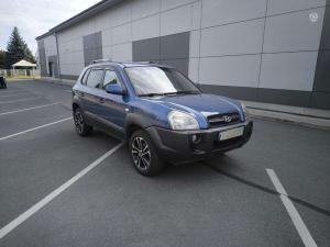 Blue Hyundai Tucson 2008 in Vilnius, with an engine capacity of 1.98 L and mileage of 199 thousand km for 2650 €, photo 3 on AUTOMOTO.COM.LV