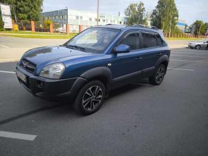 Blue Hyundai Tucson 2008 in Vilnius, with an engine capacity of 1.98 L and mileage of 199 thousand km for 2650 €, photo 12 on AUTOMOTO.COM.LV
