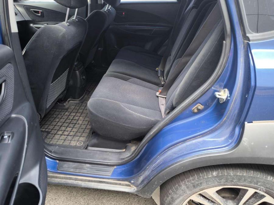 Blue Hyundai Tucson 2008 in Vilnius, with an engine capacity of 1.98 L and mileage of 199 thousand km for 2650 €, photo 15 on AUTOMOTO.COM.LV