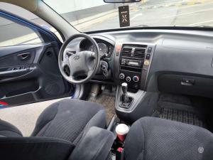 Zils Hyundai Tucson 2008 Viļņa, ar dzinēja tilpumu 1.98 L un nobraukumu 199 tūkst. km par 2600 €, foto 13 vietnē AUTOMOTO.COM.LV