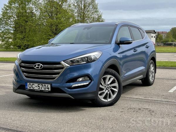Zils Hyundai Tucson 2016 Cēsis, ar dzinēja tilpumu 2.00 L un nobraukumu 191 tūkst. km par 11900 €, foto 1 vietnē AUTOMOTO.COM.LV