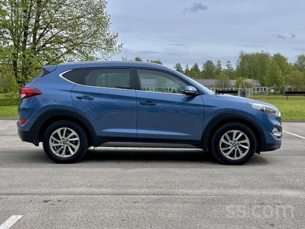 Zils Hyundai Tucson 2016 Cēsis, ar dzinēja tilpumu 2.00 L un nobraukumu 191 tūkst. km par 11900 €, foto 5 vietnē AUTOMOTO.COM.LV