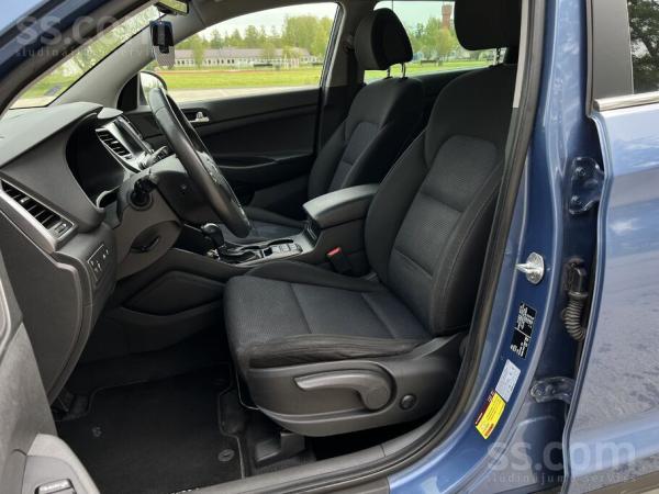 Zils Hyundai Tucson 2016 Cēsis, ar dzinēja tilpumu 2.00 L un nobraukumu 191 tūkst. km par 11900 €, foto 8 vietnē AUTOMOTO.COM.LV