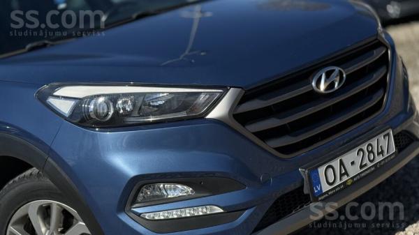 Blue Hyundai Tucson 2016 in Jelgava, with an engine capacity of 1.70 L and mileage of 205 thousand km for 9990 €, photo 5 on AUTOMOTO.COM.LV