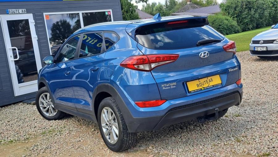 Blue Hyundai Tucson 2016 in Riga, with an engine capacity of 1.70 L and mileage of 205 thousand km for 10990 €, photo 17 on AUTOMOTO.COM.LV
