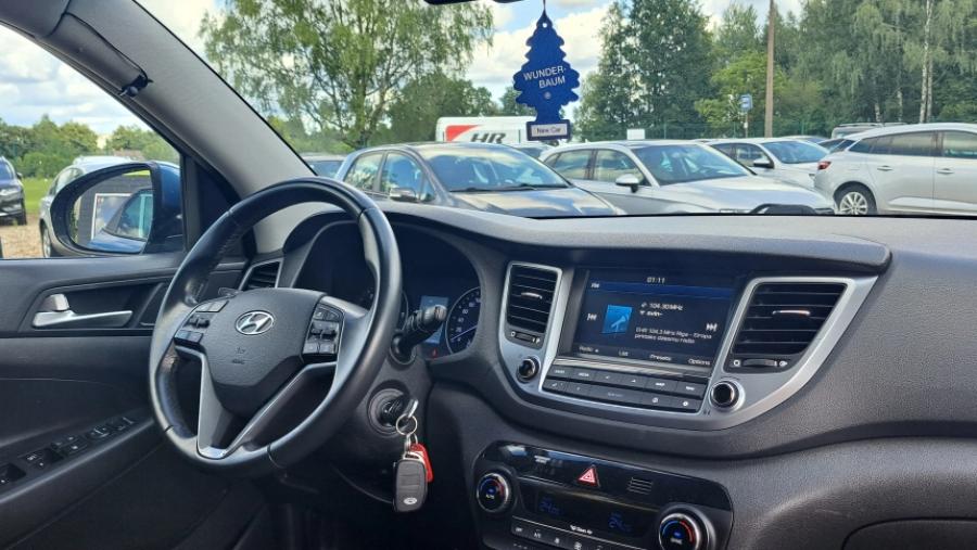 Blue Hyundai Tucson 2016 in Riga, with an engine capacity of 1.70 L and mileage of 205 thousand km for 10990 €, photo 32 on AUTOMOTO.COM.LV