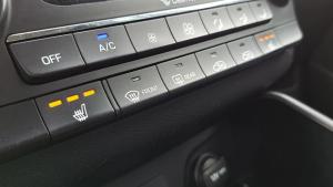 Blue Hyundai Tucson 2016 in Riga, with an engine capacity of 1.70 L and mileage of 205 thousand km for 10990 €, photo 39 on AUTOMOTO.COM.LV