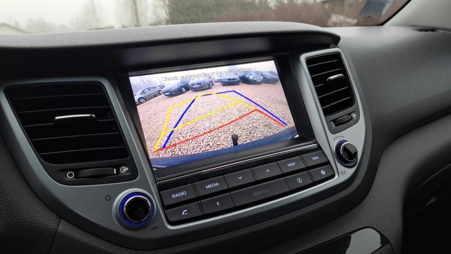 Blue Hyundai Tucson 2016 in Riga, with an engine capacity of 1.70 L and mileage of 205 thousand km for 10990 €, photo 44 on AUTOMOTO.COM.LV