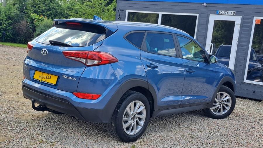 Blue Hyundai Tucson 2016 in Riga, with an engine capacity of 1.70 L and mileage of 205 thousand km for 10990 €, photo 51 on AUTOMOTO.COM.LV