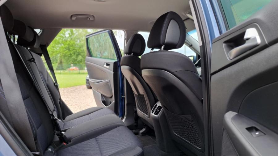 Blue Hyundai Tucson 2016 in Riga, with an engine capacity of 1.70 L and mileage of 205 thousand km for 10990 €, photo 59 on AUTOMOTO.COM.LV