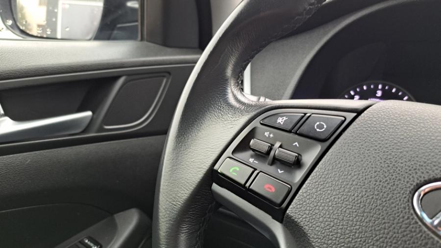 Blue Hyundai Tucson 2016 in Riga, with an engine capacity of 1.70 L and mileage of 205 thousand km for 10990 €, photo 61 on AUTOMOTO.COM.LV