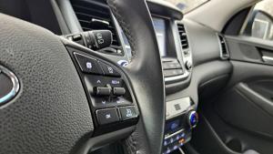 Blue Hyundai Tucson 2016 in Riga, with an engine capacity of 1.70 L and mileage of 205 thousand km for 10990 €, photo 62 on AUTOMOTO.COM.LV