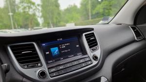 Blue Hyundai Tucson 2016 in Riga, with an engine capacity of 1.70 L and mileage of 205 thousand km for 10990 €, photo 75 on AUTOMOTO.COM.LV