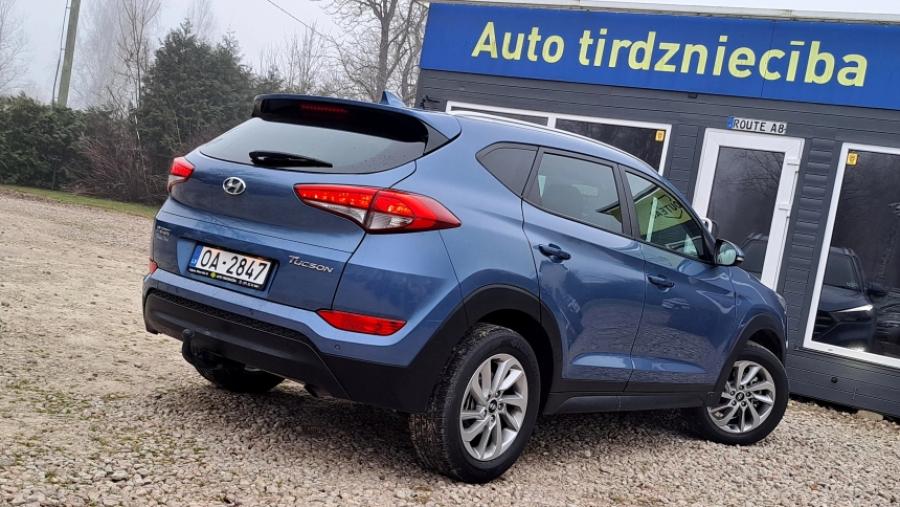 Blue Hyundai Tucson 2016 in Riga, with an engine capacity of 1.70 L and mileage of 205 thousand km for 10990 €, photo 80 on AUTOMOTO.COM.LV