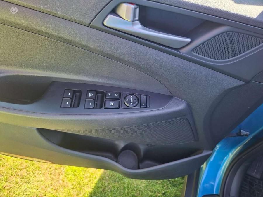 Zils Hyundai Tucson 2016 Kauņa, ar dzinēja tilpumu 2.00 L un nobraukumu 168 tūkst. km par 9400 €, foto 16 vietnē AUTOMOTO.COM.LV