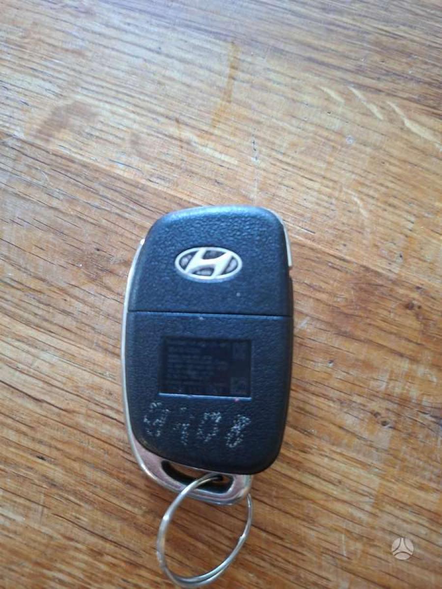 Zils Hyundai Tucson 2016 Kauņa, ar dzinēja tilpumu 2.00 L un nobraukumu 168 tūkst. km par 9400 €, foto 24 vietnē AUTOMOTO.COM.LV