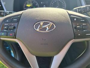 Zils Hyundai Tucson 2016 Kauņa, ar dzinēja tilpumu 2.00 L un nobraukumu 168 tūkst. km par 9400 €, foto 25 vietnē AUTOMOTO.COM.LV
