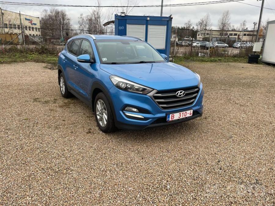 Blue Hyundai Tucson 2017 in Riga, with an engine capacity of 1.60 L and mileage of 0 thousand km for 12999 €, photo 3 on AUTOMOTO.COM.LV