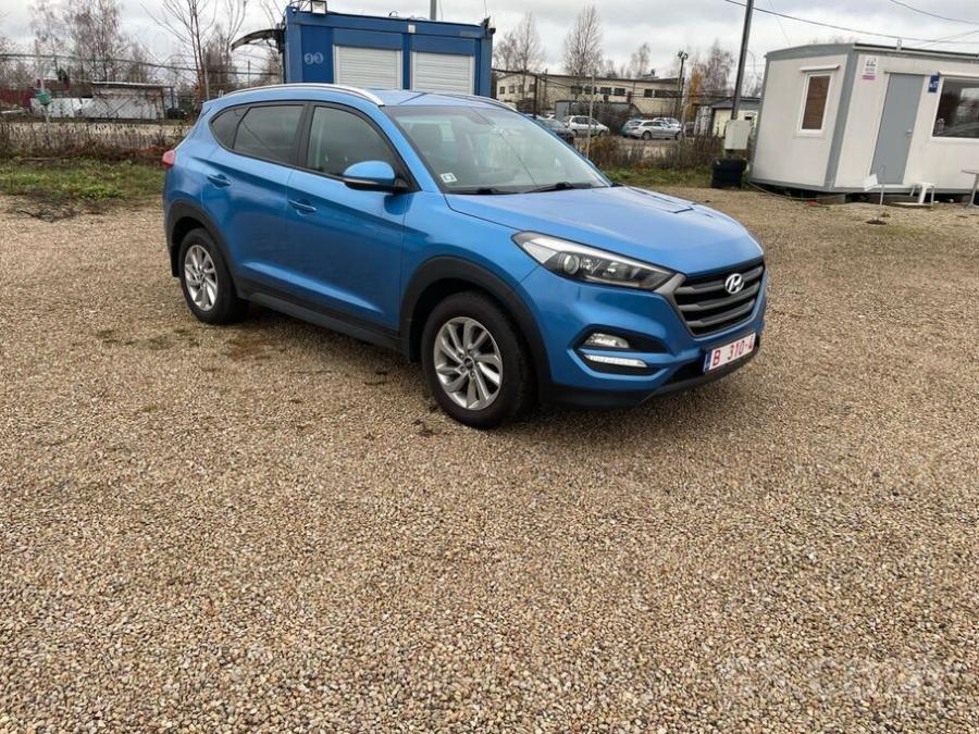 Blue Hyundai Tucson 2017 in Riga, with an engine capacity of 1.60 L and mileage of 0 thousand km for 12999 €, photo 4 on AUTOMOTO.COM.LV