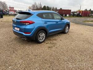 Blue Hyundai Tucson 2017 in Riga, with an engine capacity of 1.60 L and mileage of 0 thousand km for 12999 €, photo 6 on AUTOMOTO.COM.LV