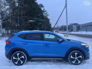 Blue Hyundai Tucson 2017 in Vilnius, with an engine capacity of 1.60 L and mileage of 88 thousand km for 13499 €, photo 5 on AUTOMOTO.COM.LV