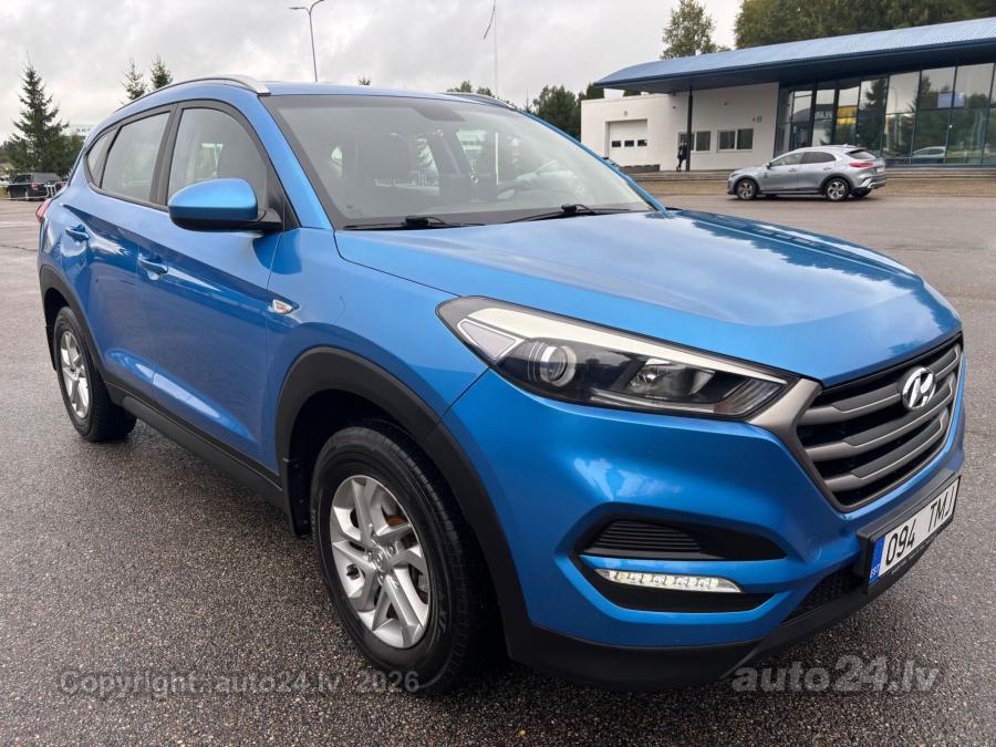 Blue Hyundai Tucson 2017 in Paide, with an engine capacity of 1.70 L and mileage of 411 thousand km for 7890 €, photo 7 on AUTOMOTO.COM.LV
