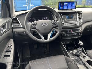 Blue Hyundai Tucson 2017 in Paide, with an engine capacity of 1.70 L and mileage of 411 thousand km for 7890 €, photo 12 on AUTOMOTO.COM.LV
