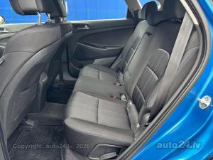Blue Hyundai Tucson 2017 in Paide, with an engine capacity of 1.70 L and mileage of 411 thousand km for 7890 €, photo 14 on AUTOMOTO.COM.LV