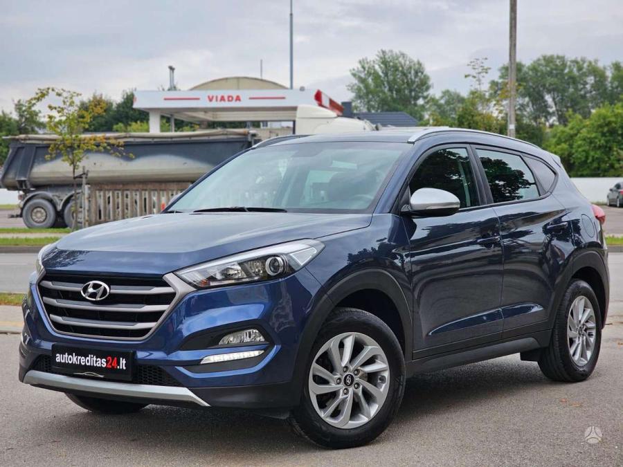 Blue Hyundai Tucson 2018 in Siauliai, with an engine capacity of 1.60 L and mileage of 206 thousand km for 11950 €, photo 3 on AUTOMOTO.COM.LV